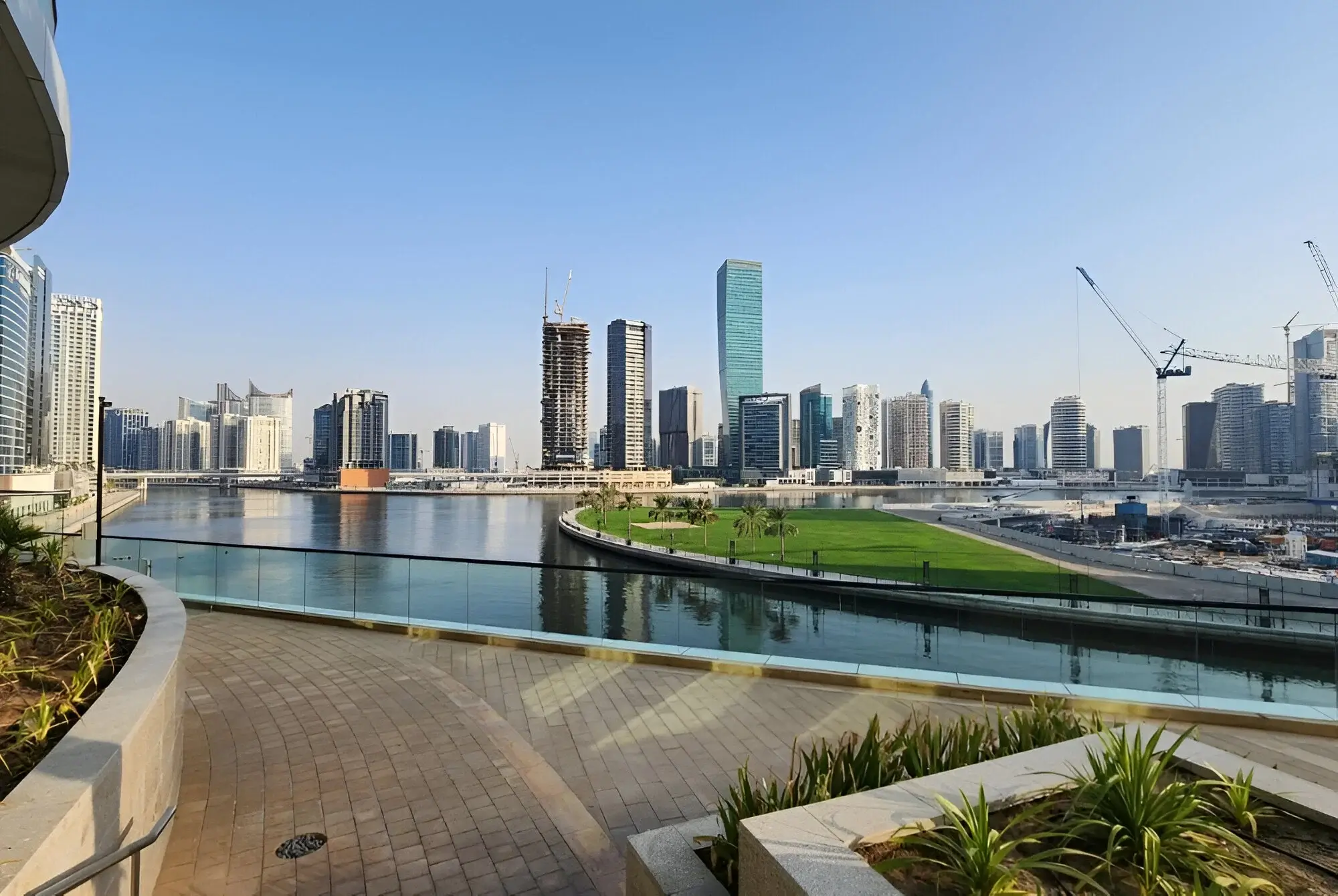 Damac Bay’s Edge at Business Bay Dubai